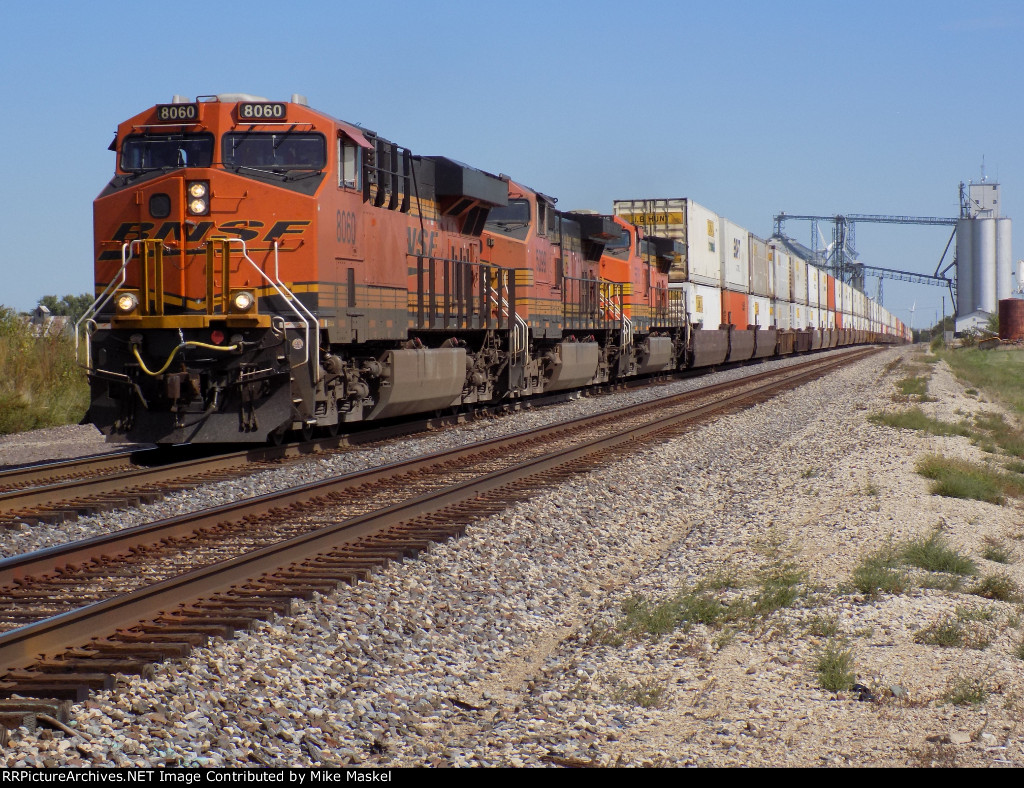 BNSF 8060